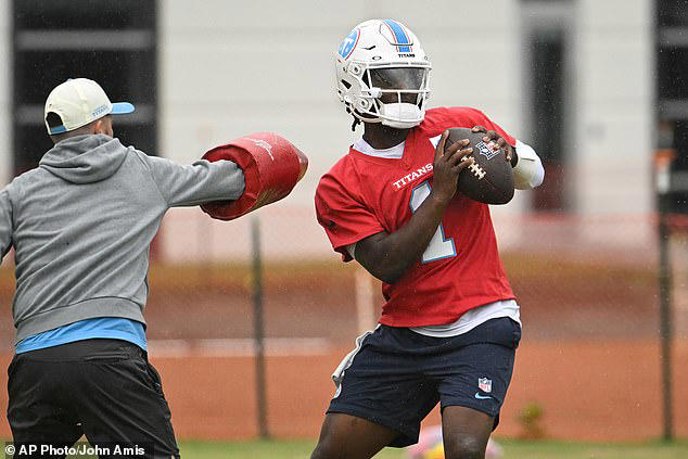 Starting NFL quarterback reveals dramatic weight loss as team bans seed ...