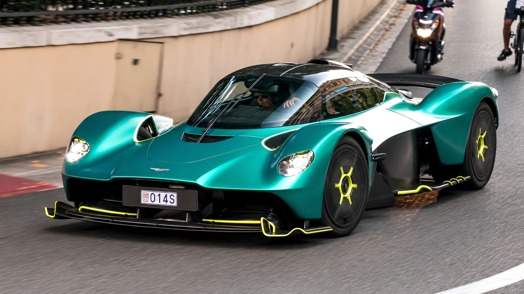 Fernando Alonso shows his bespoke Valkyrie on Monaco streets