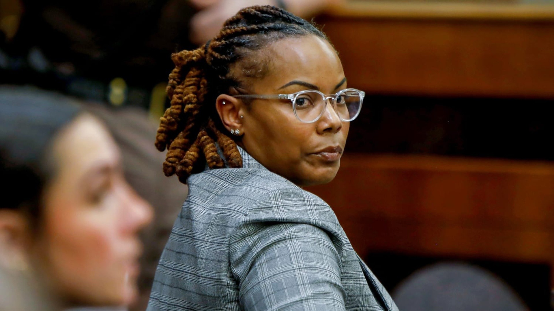 Judge dismisses neglect charges against ex-assistant principal