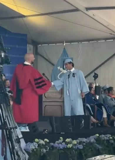 Juhi Chawla’s son Arjun graduates from Columbia University, family ...