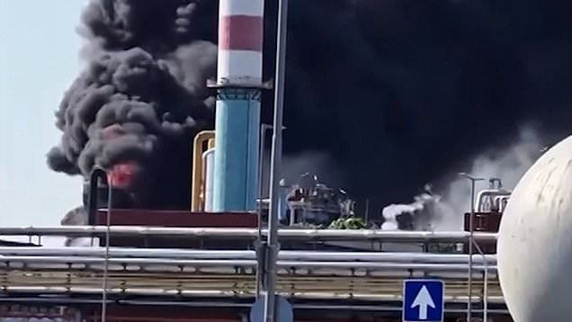 Worker killed in explosion and fire at Hungarian petrochemical plant