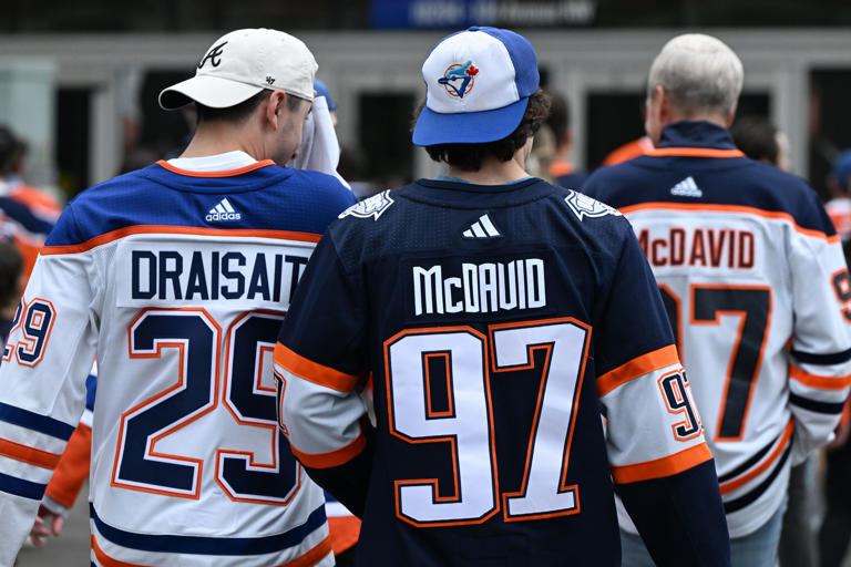 Stadium workers reveal shocking differences between NBA and NHL fans