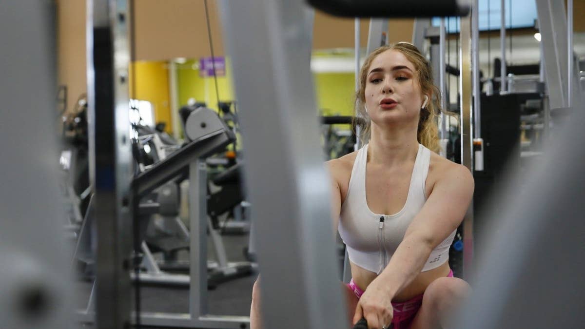 21 best pick up lines to try on your gym crush