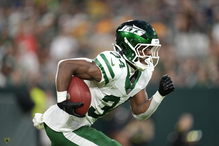 New York Jets flight connections 05/22/26