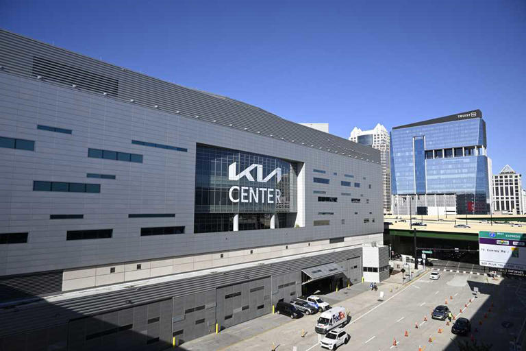 Fire alarms force evacuation during concert at Kia Center