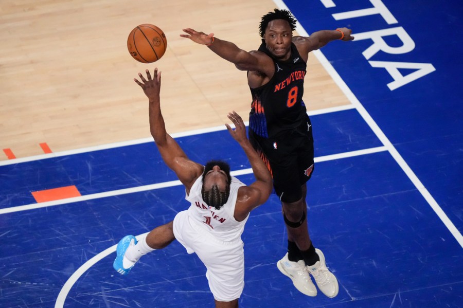 0-3 Cleveland Cavaliers face must-win game 4