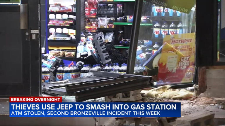 Thieves crash into Bronzeville gas station, steal ATM, Chicago police say