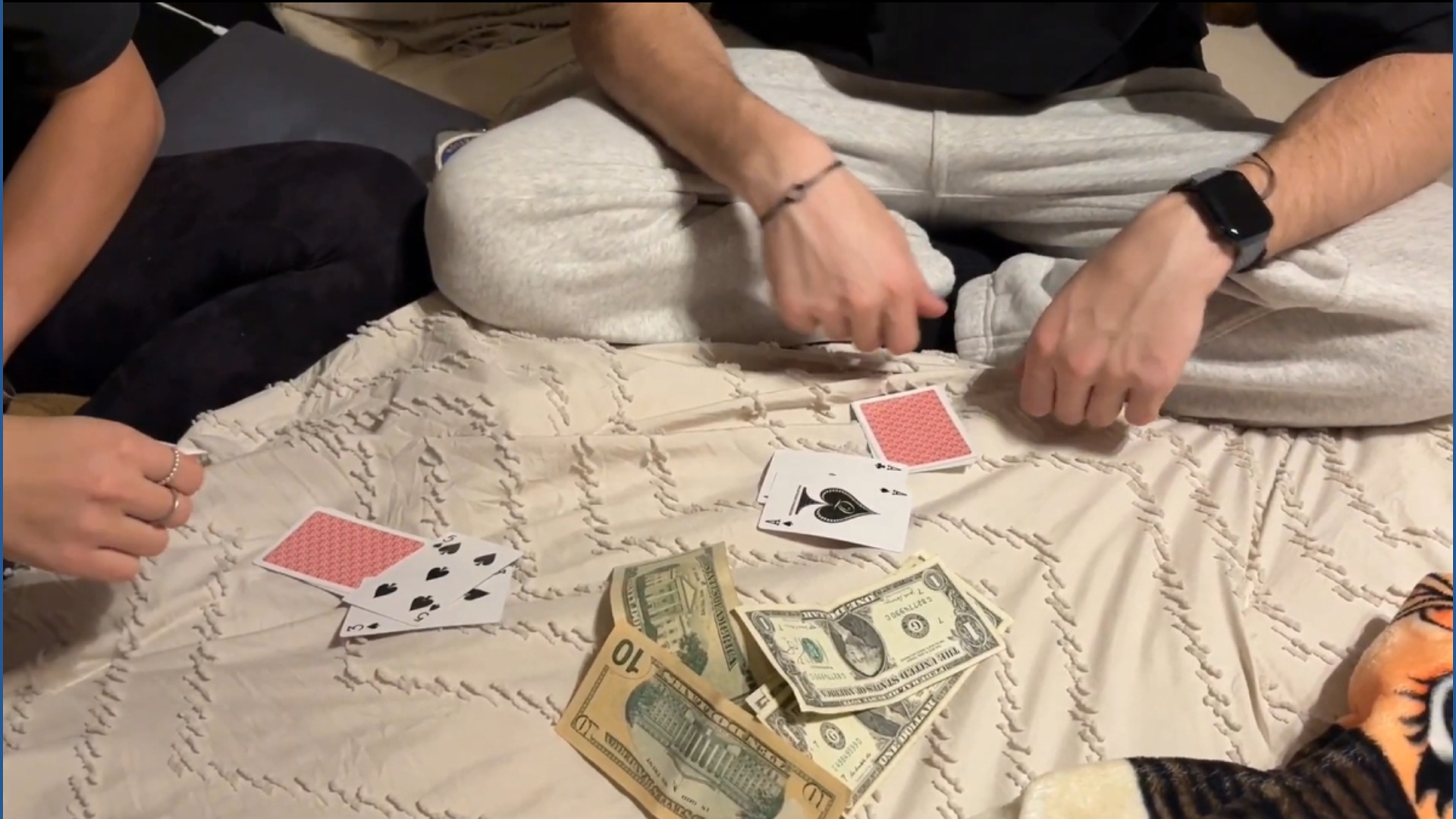 Insider information: The secrets of gambling | FOX61 Student News