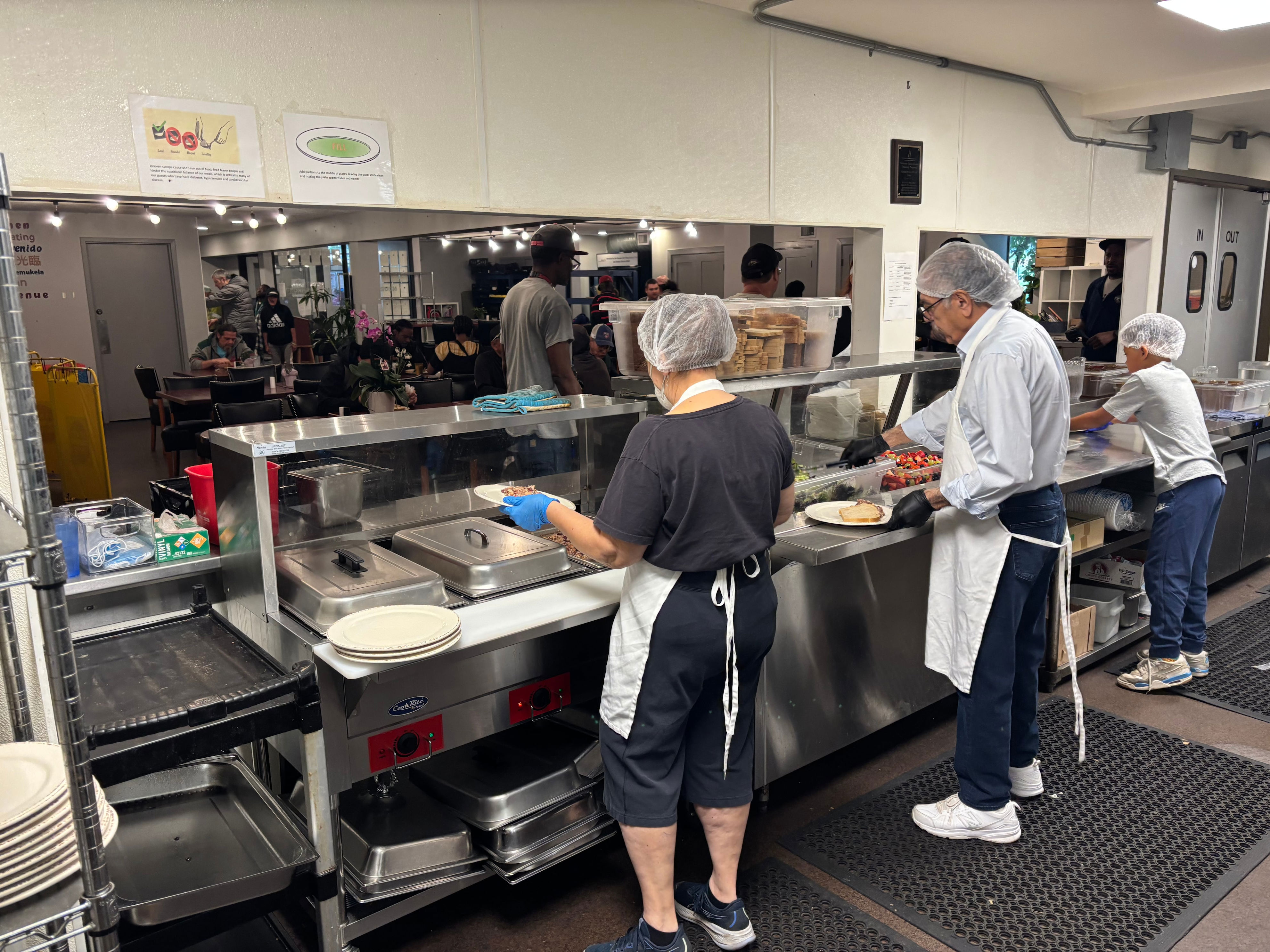 Summer lunch program expands to feed more kids