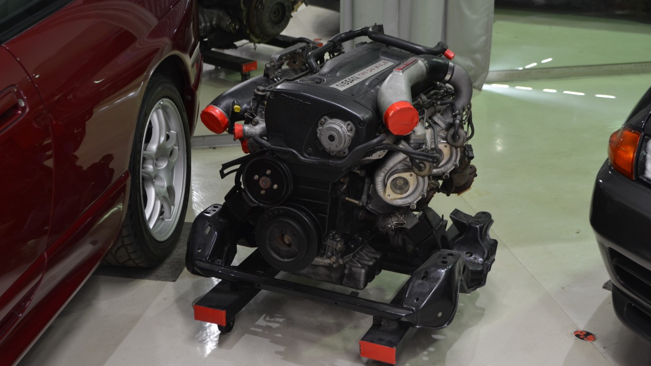 8 drag racing engines built to survive brutal punishment