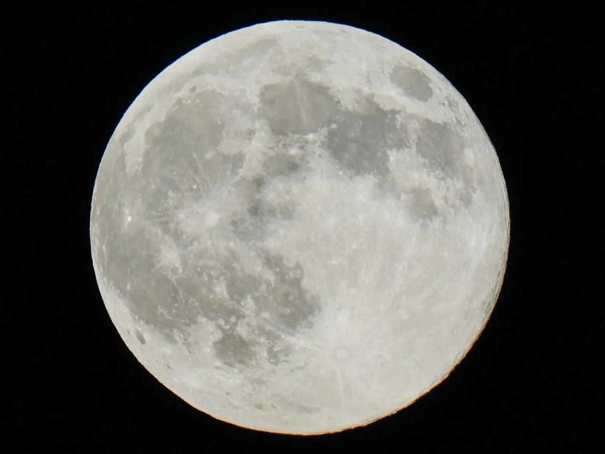 The moon is making your days longer, and most people have no idea