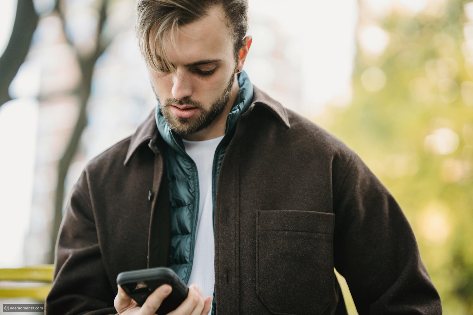 Clear signs a woman is not interested in you
