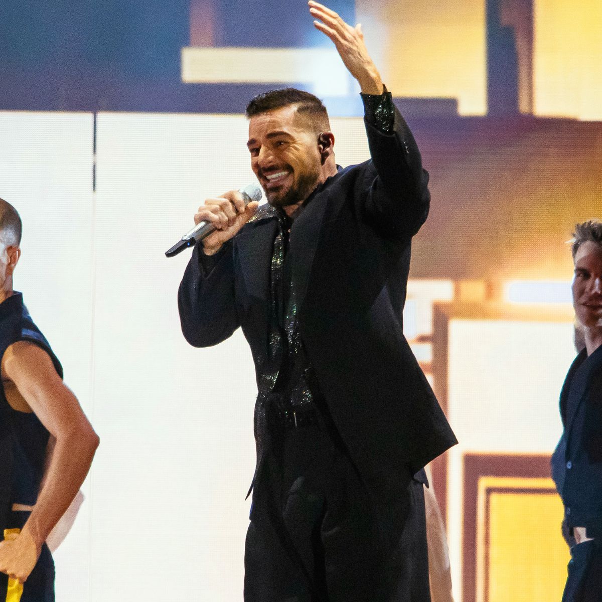 Ricky Martin's concert abruptly stops after attendee sprays tear gas