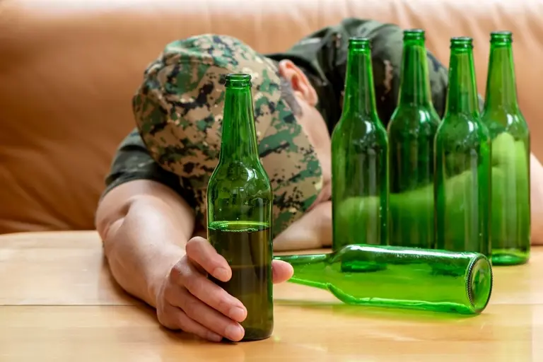 Russian troops suffer alcohol poisoning: "[...] the brigade has turned ...