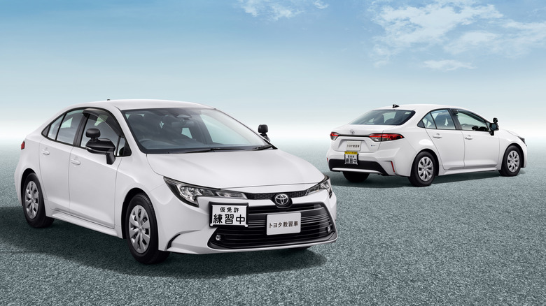 This new manual Toyota Corolla is very cheap (but not in the US)