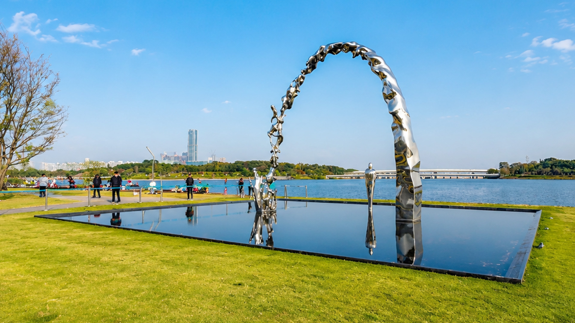 Talent Park combines nature walking paths with contemporary urban design