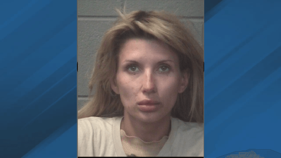 Sneads Ferry woman charged with felony child abuse