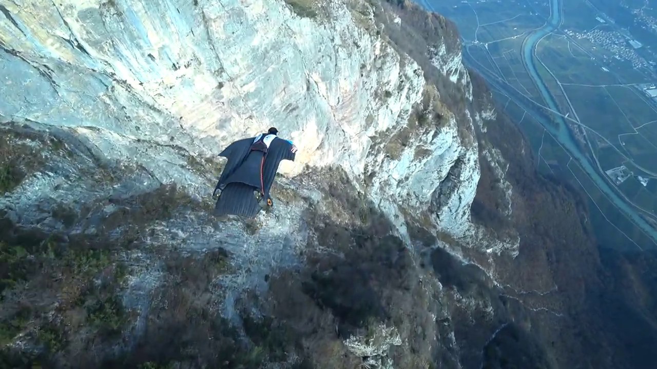 This man jumped off a dangerous cliff
