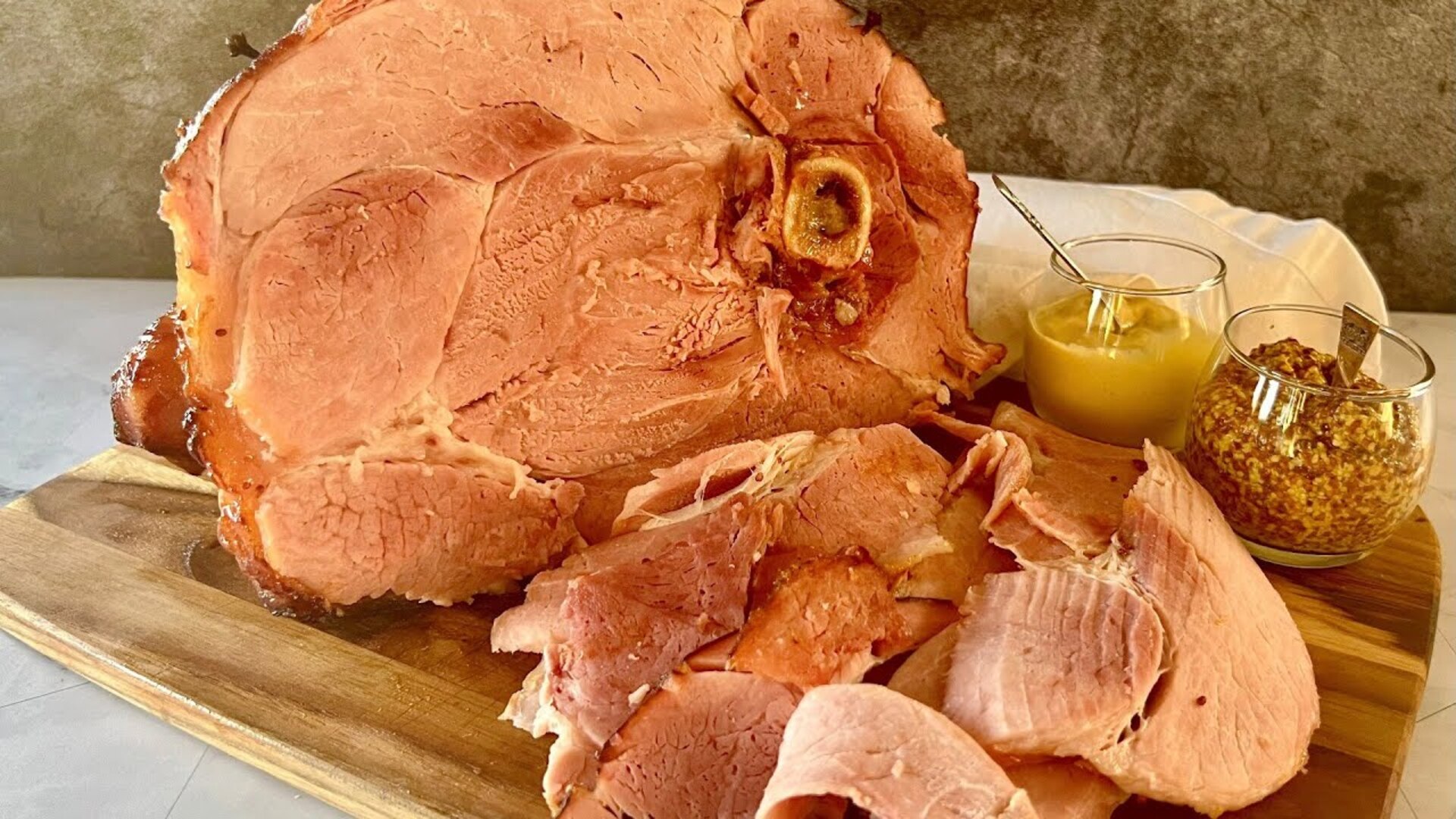 Honey mustard-glazed ham recipe