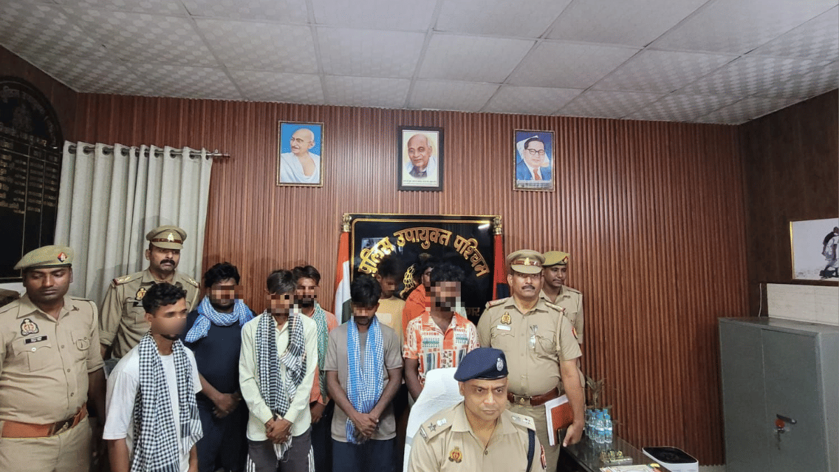Fake CBI, sirens, 'blackmail': Kanpur gang's Rs 2 cr scam targeted ...
