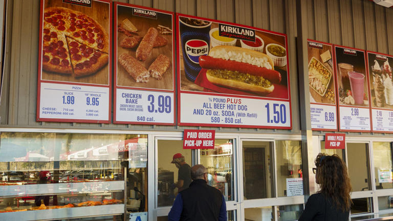 This is why Costco's food court pizza tastes different from Kirkland's ...