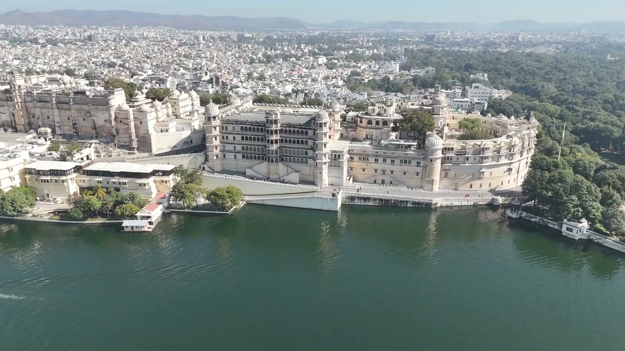 Udaipur, India: Drone tour of the city of lakes