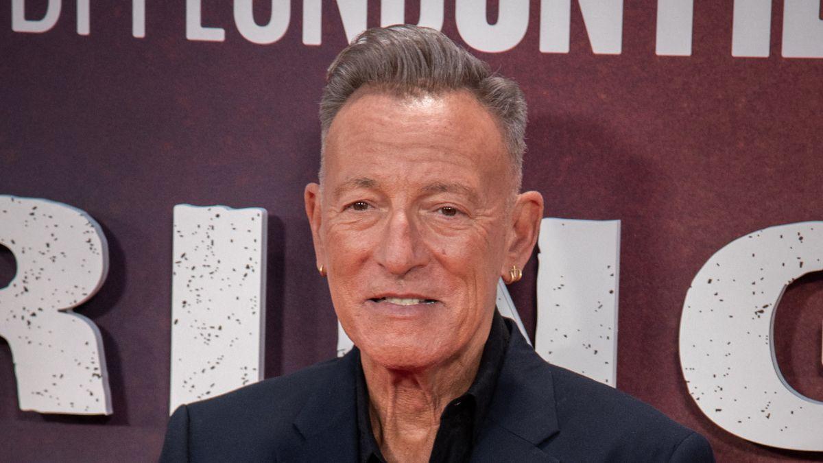 Bruce Springsteen boosts tour security after surge of death threats