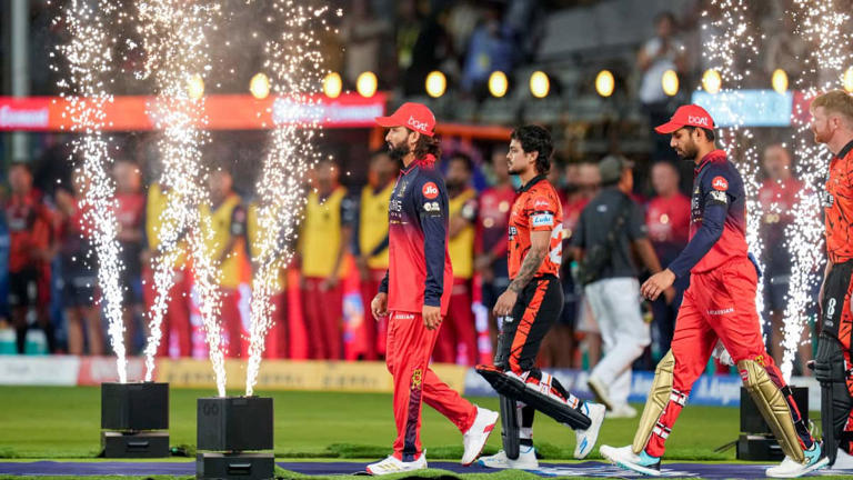 SRH vs RCB, IPL 2026 live: Virat Kohli's Bengaluru battle Pat Cummins ...