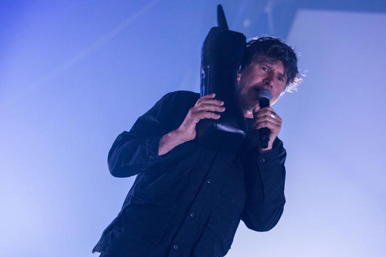 Review: Super Furry Animals rage against the mundane at O2 Apollo ...