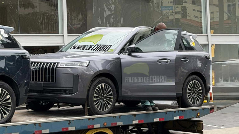 Flagra: Jaecoo 5 Hybrid já está desembarcando no Brasil e custará menos ...
