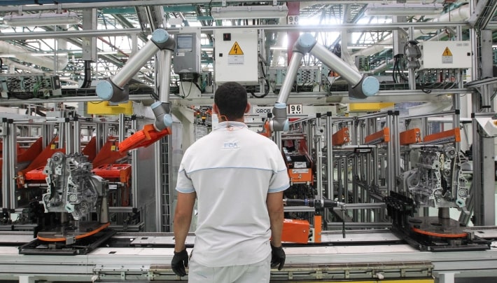 Produção industrial brasileira avança 0,7% em abril, aponta IBGE