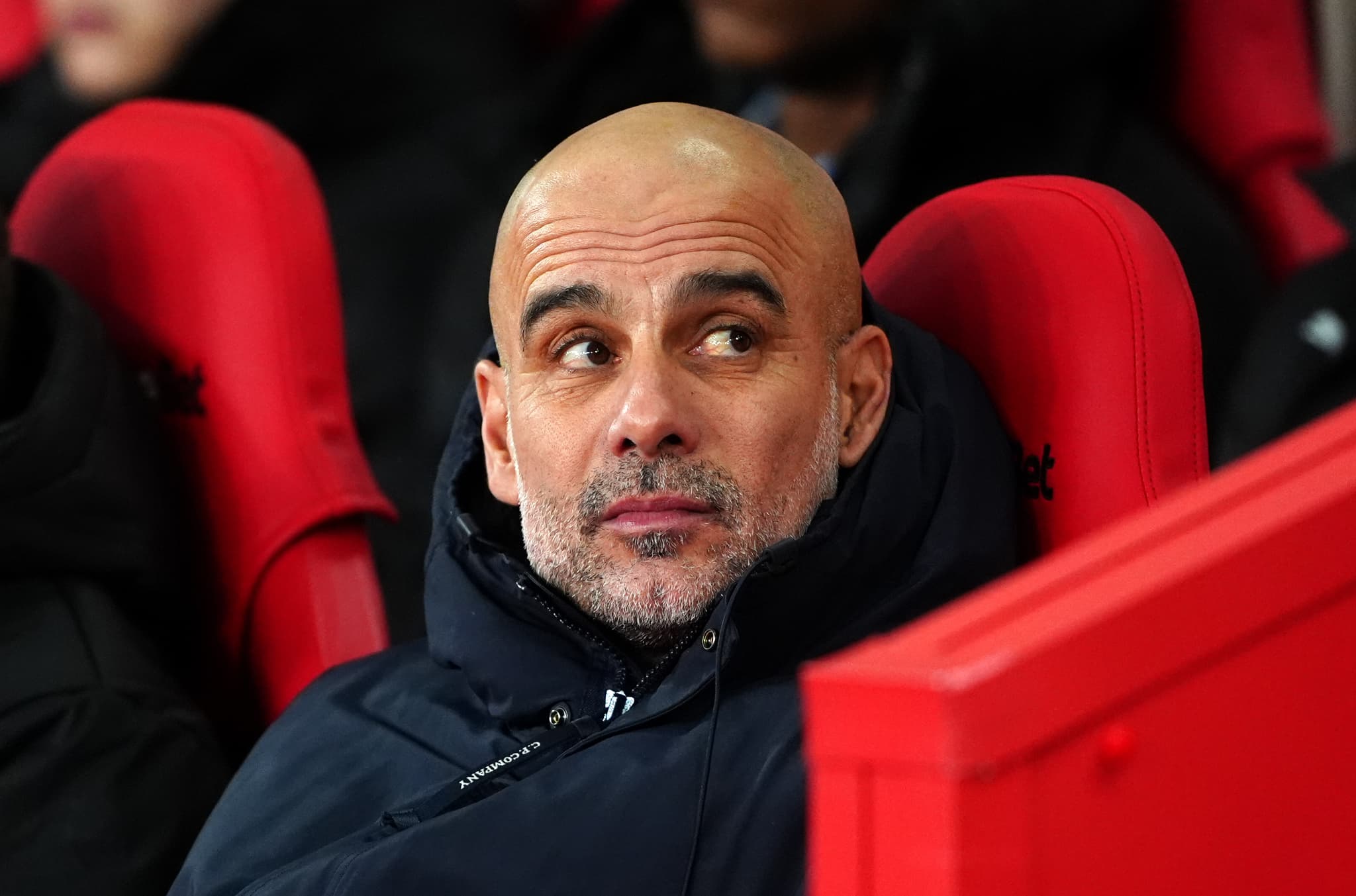 Une statue, une tribune à son nom... comment Manchester City compte ...