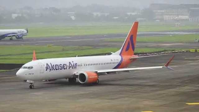 Akasa Air flight makes emergency landing at Lucknow airport