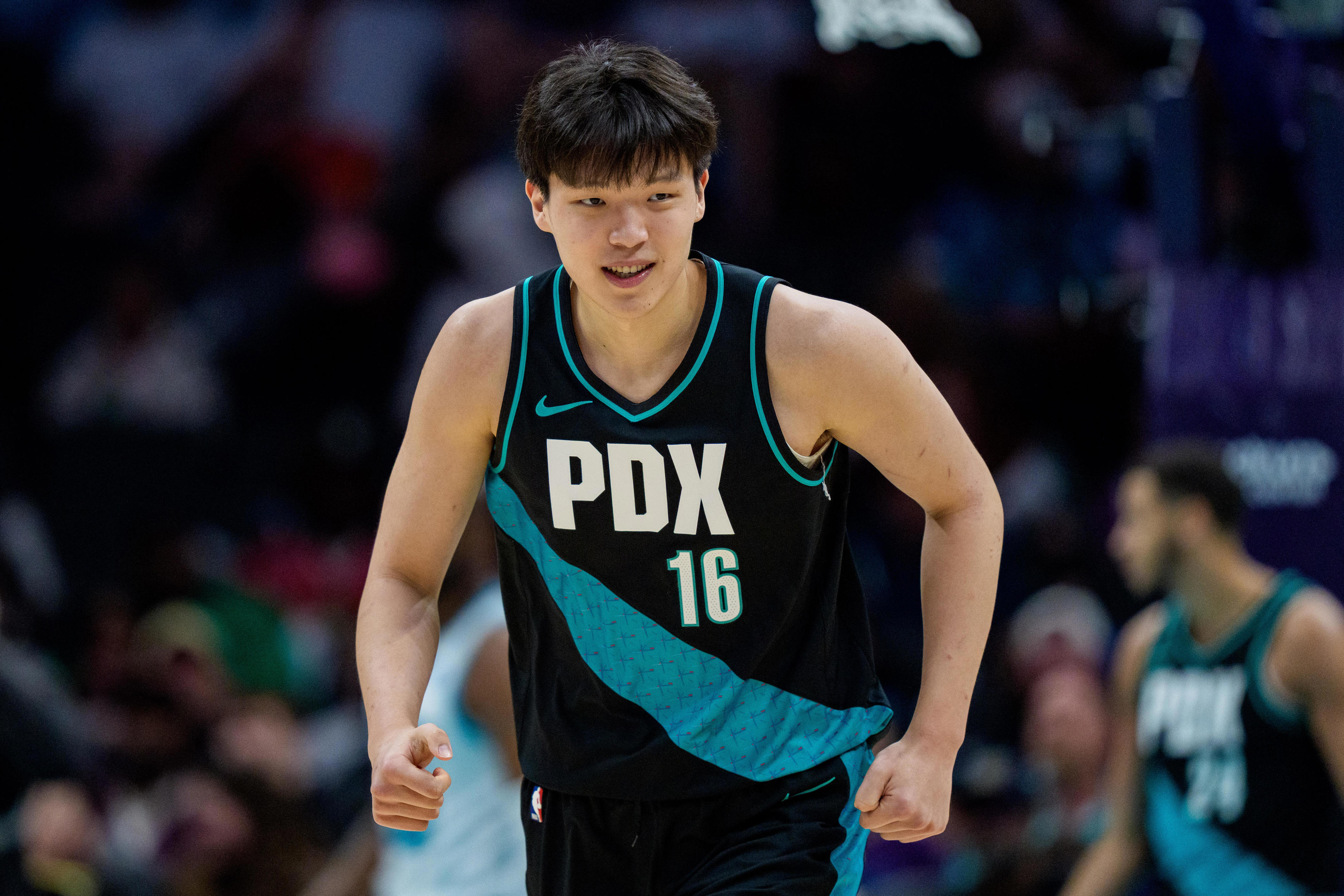 Yang Hansen remains a mystery after rookie season with Blazers
