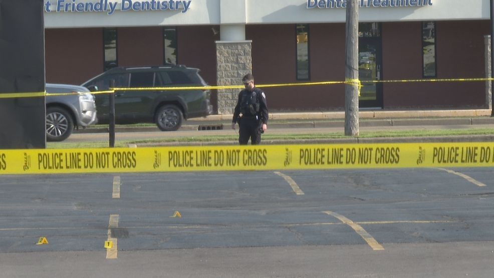 Teen shot outside Strikes & Spares in Mishawaka Thursday