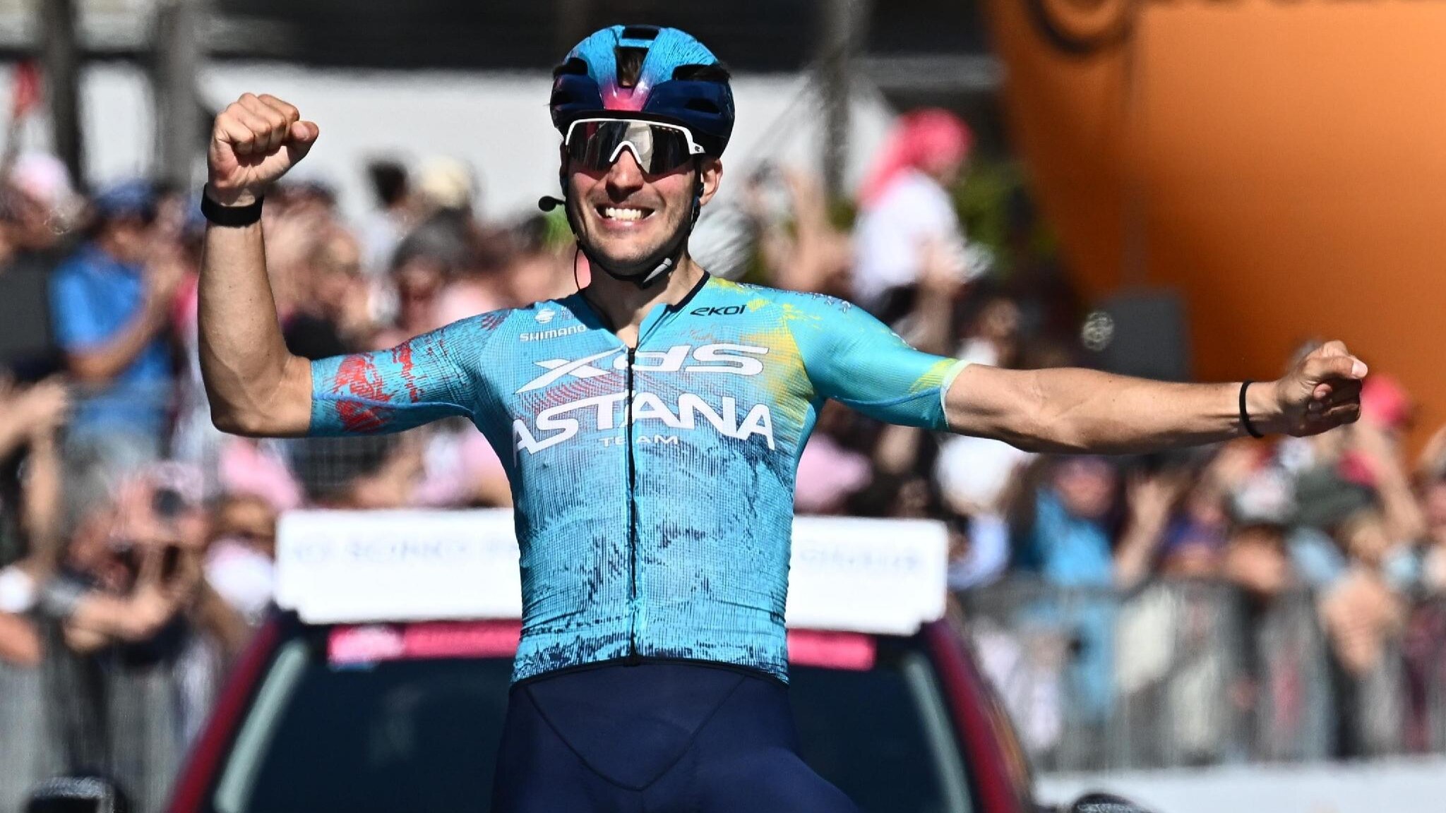 Giro d’Italia: impresa di Bettiol, supera Leknessund in salita e ...