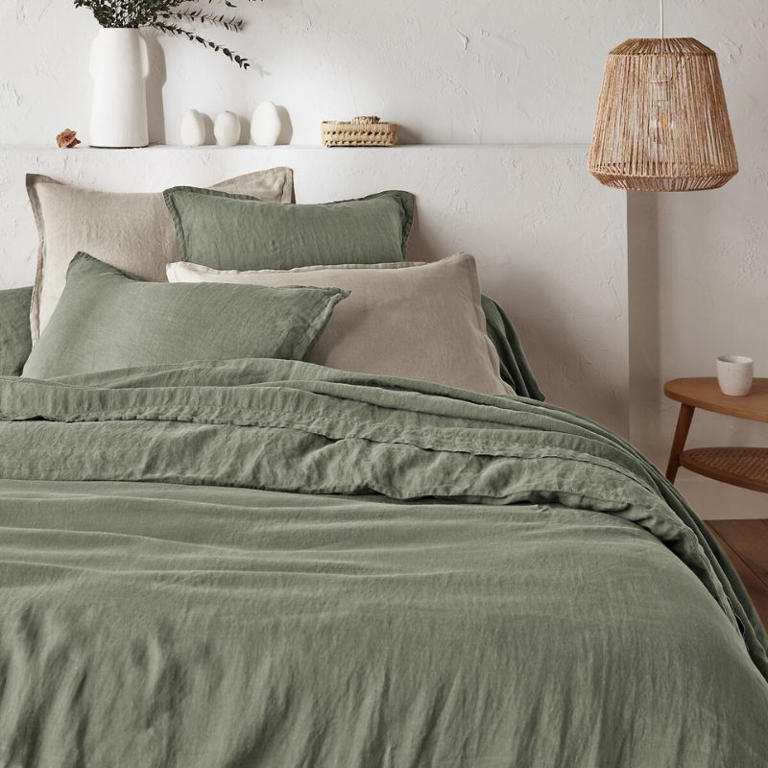 I couldn't sleep in the heat last year - this sleep therapist's hack ...