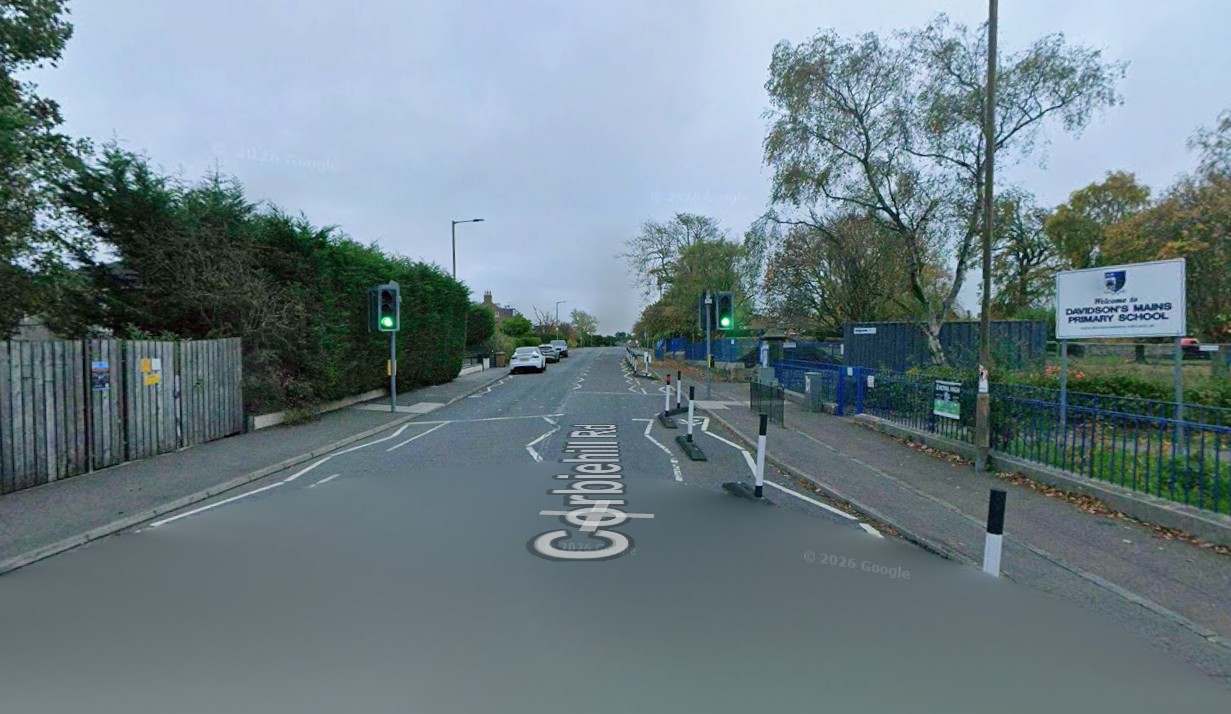 57-year-old arrested after police called to man allegedly flashing ...