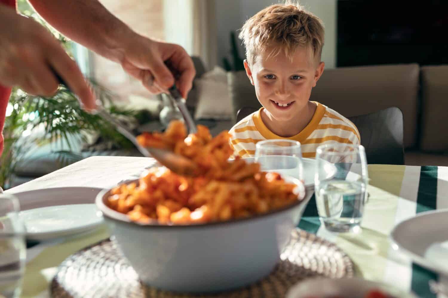 From snack dinners to frozen meals: Here’s what flexible meal planning ...