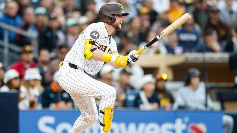 Padres' Jake Cronenworth still nowhere near return from concussion