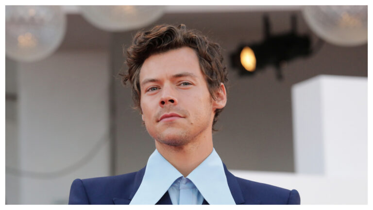 Berichtje van Harry Styles in het Parool zorgt voor enorme vraag naar ...
