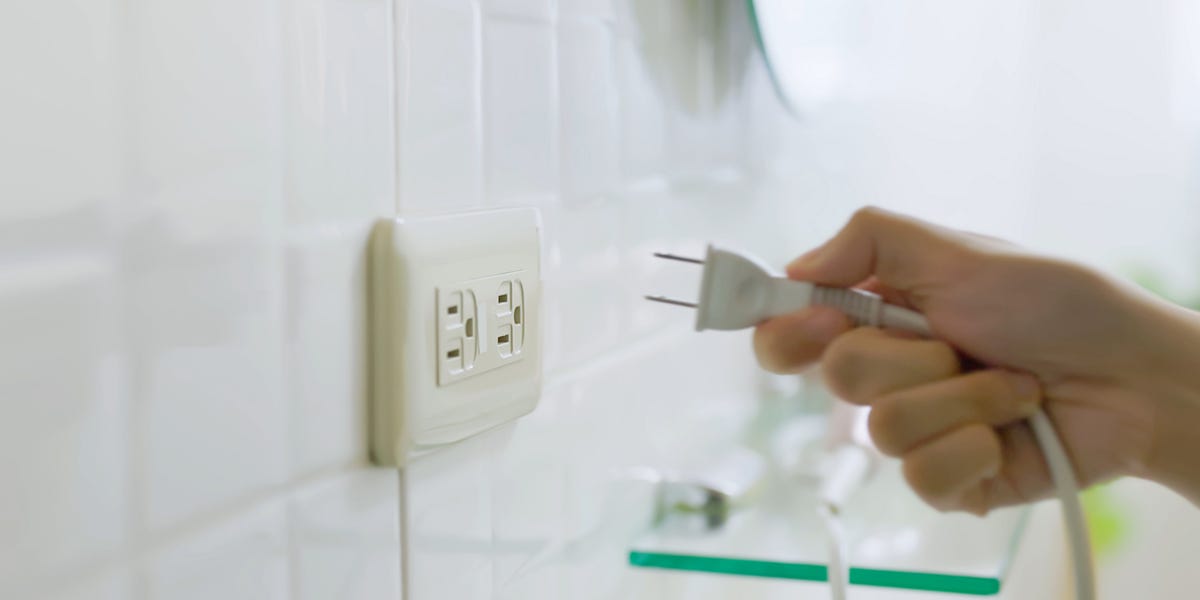 5 household devices to always unplug before a trip, experts say