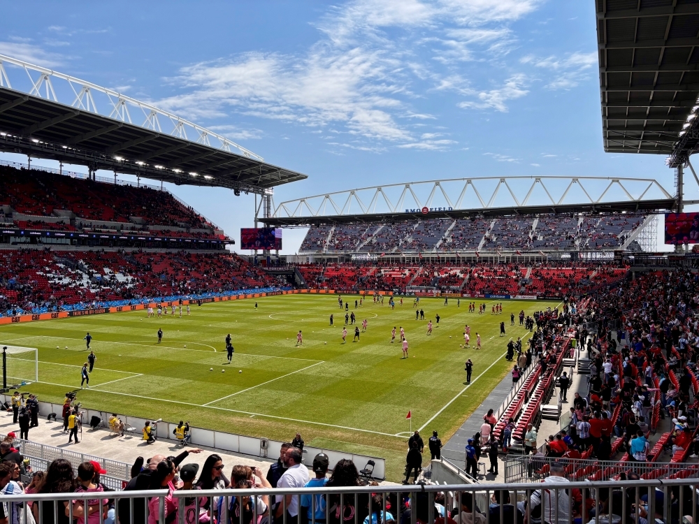 FIFA bans water bottles at World Cup games - Here’s what else fans can ...
