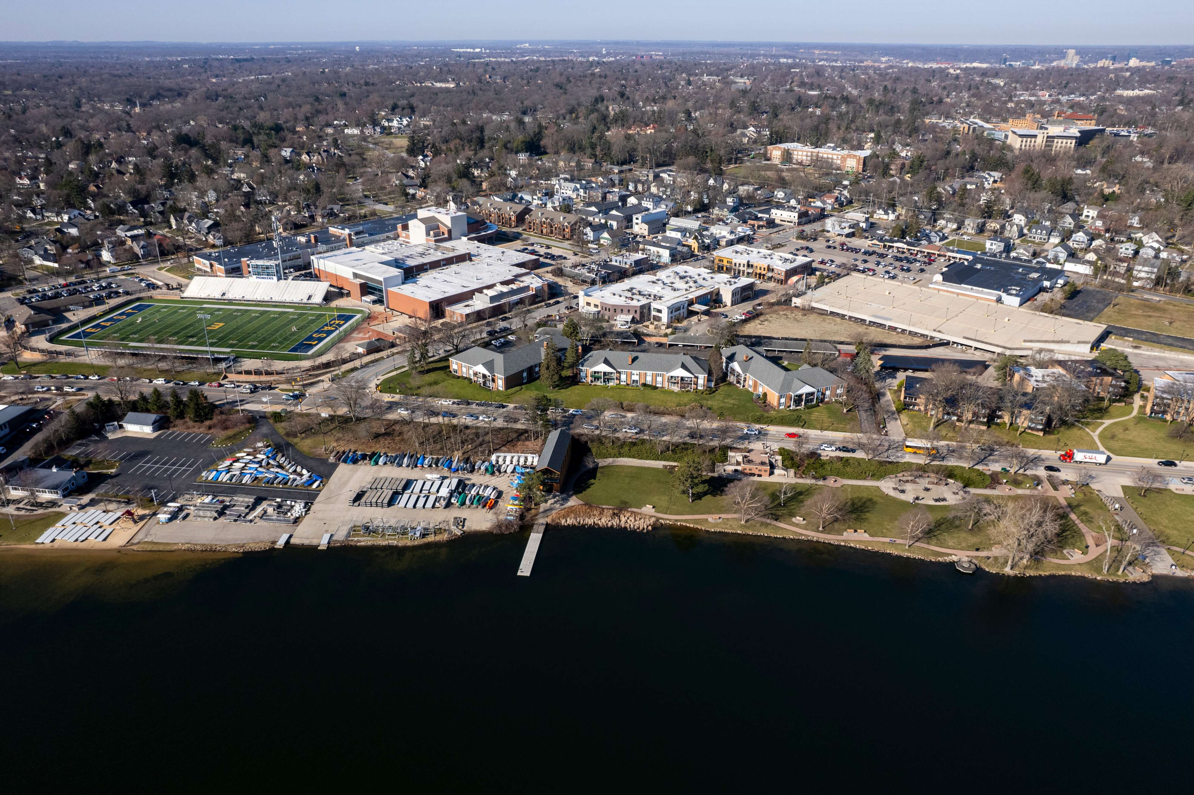 East Grand Rapids approves Reeds Lake sidewalk project despite neighbor ...