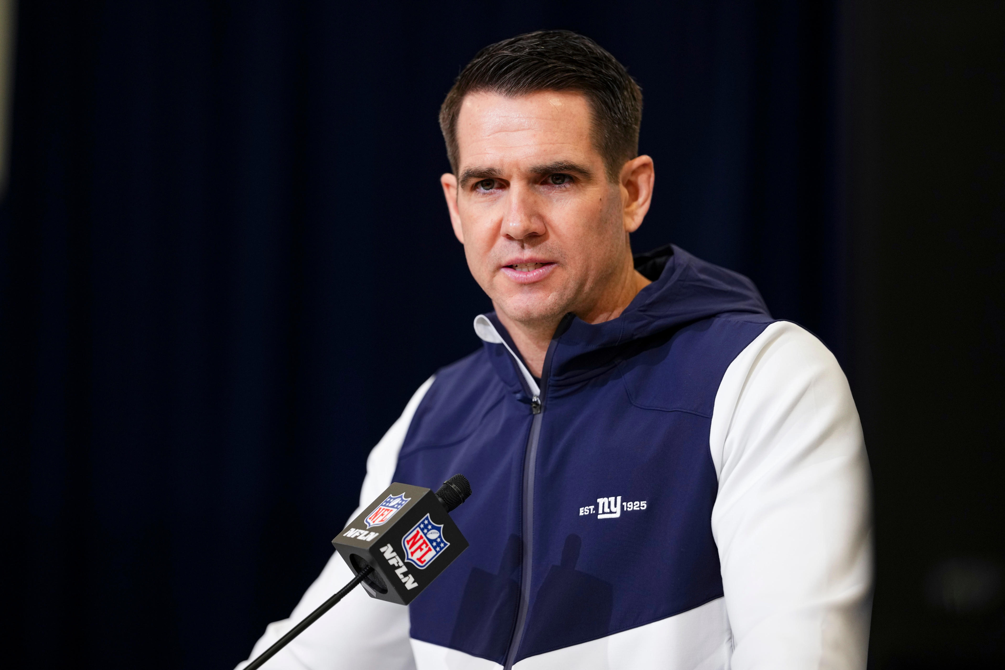 Giants sign GM Joe Schoen to a contract extension