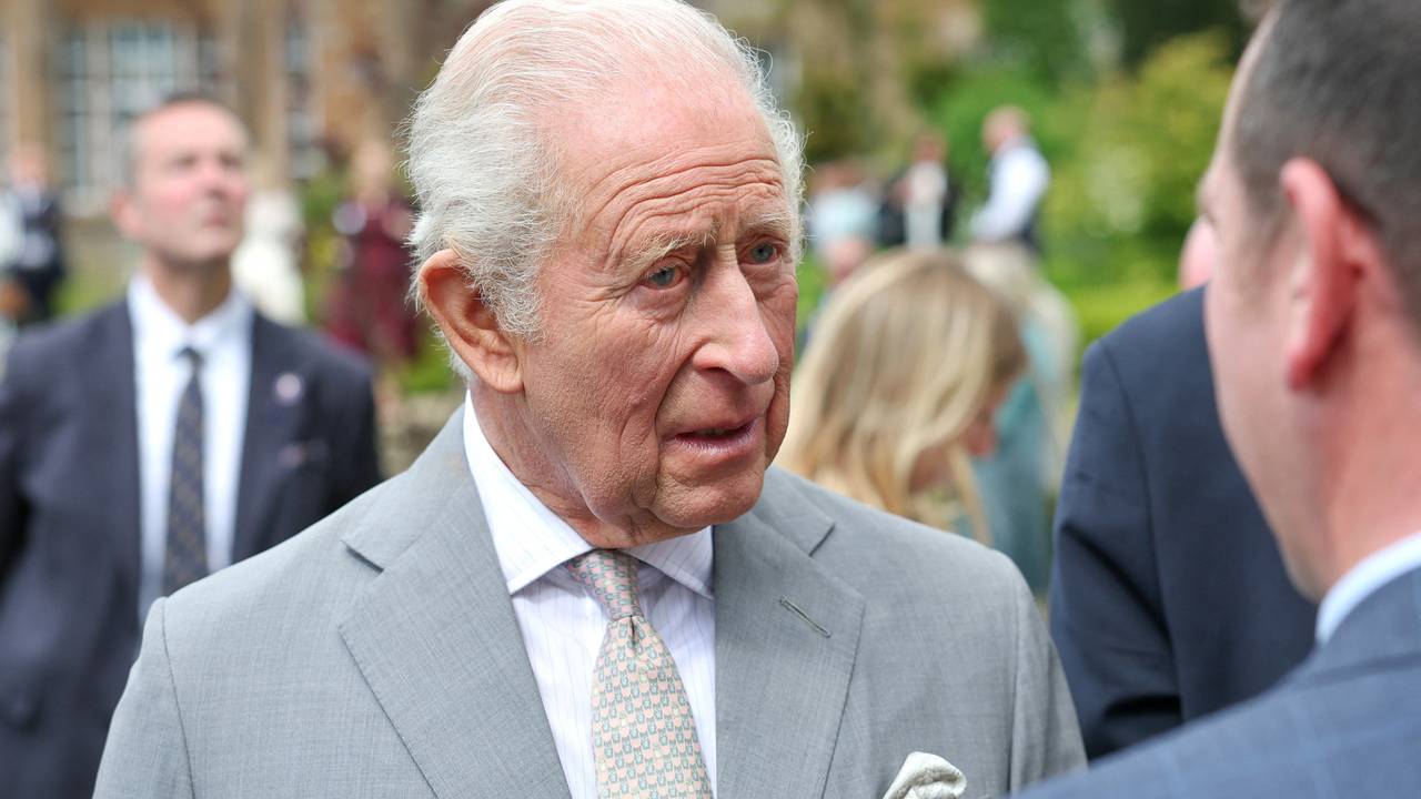 Mealtime habit King Charles frowns upon as 'worst thing' you can do
