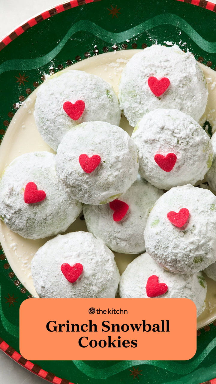 How to make Grinch snowball cookies