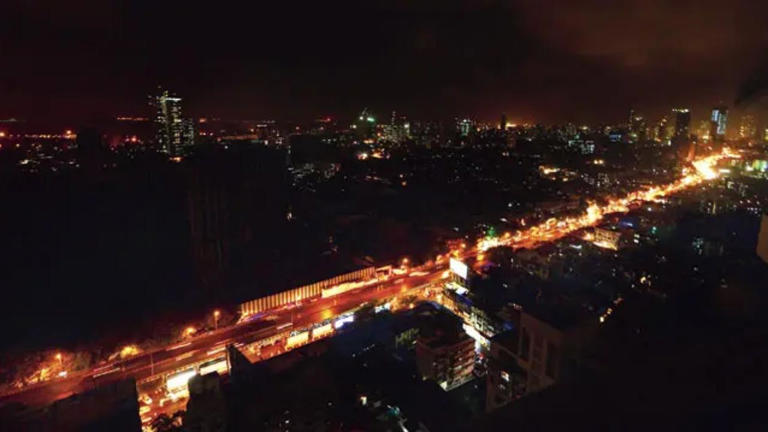 Power outage hits Dadar, Wadala and Parsi Colony after transformer trip