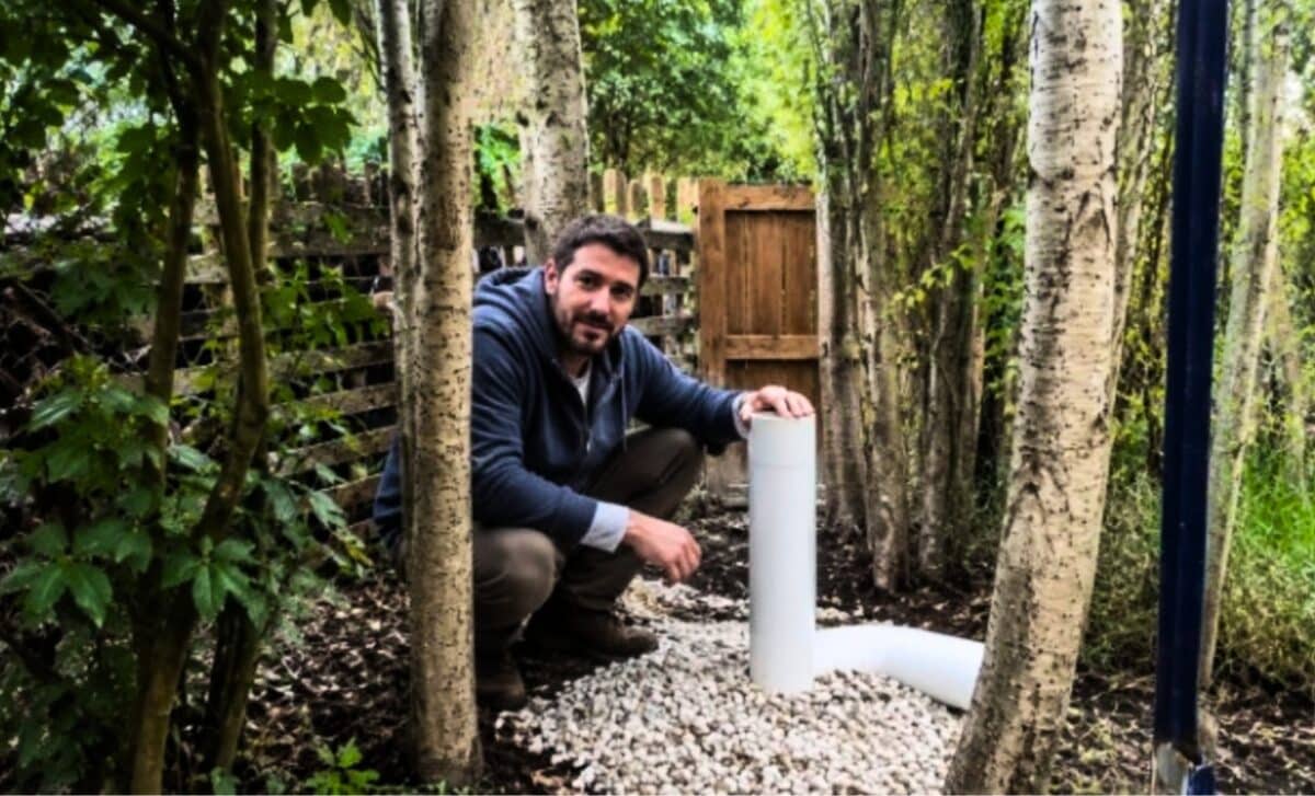 Instead of traditional air conditioning, he buried pipes in his yard ...