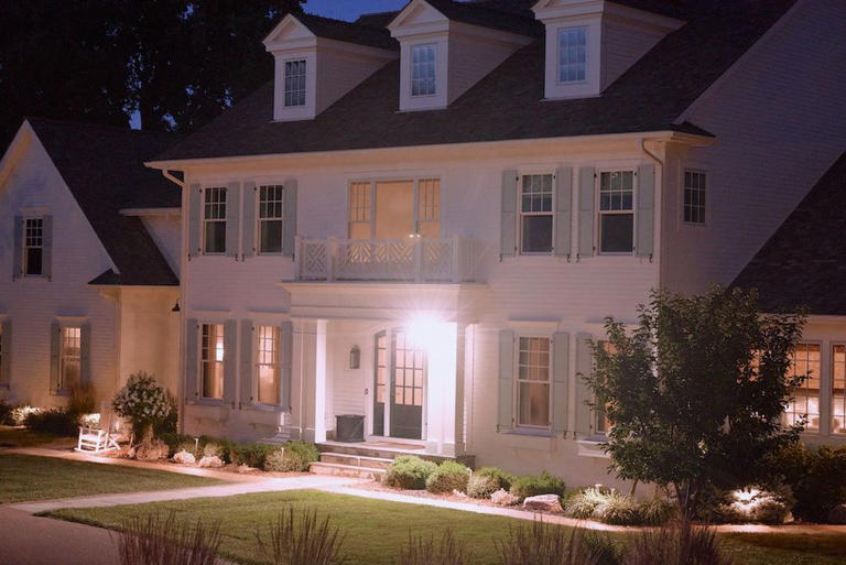 Arlo home security Memorial Day deals